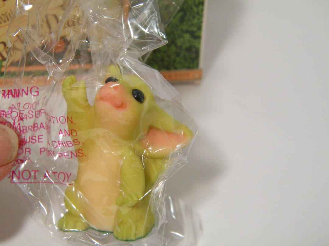 Pocket Dragon Shake Hands by Real Musgrave NEW in Original Box, Vintage ...