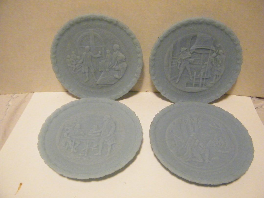 4 Fenton Satin Powder Blue Glass Patriotic Collector Plates - Etsy
