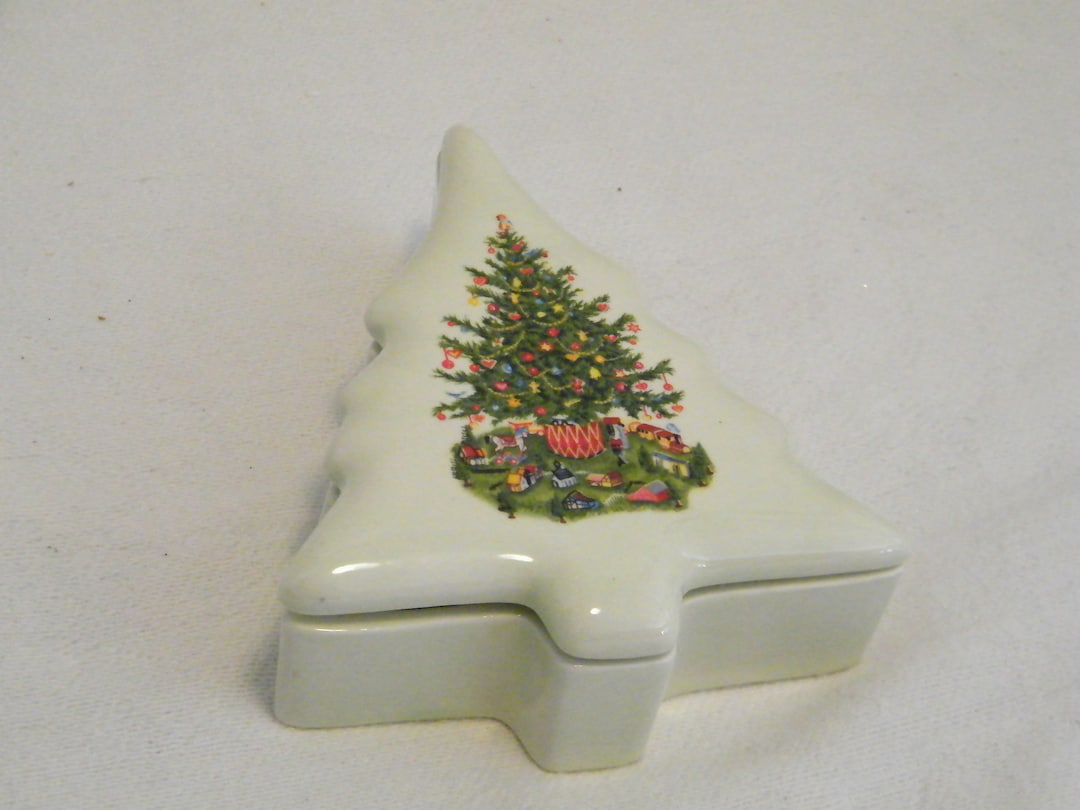 Christmas Tree Trinket Box in Ceramic by Alberta Molds - Etsy