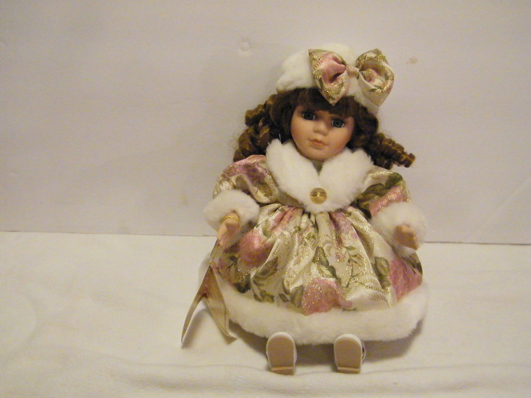 Vintage Musical Porcelain Doll by Collectors Choice With Movement, Tune ...