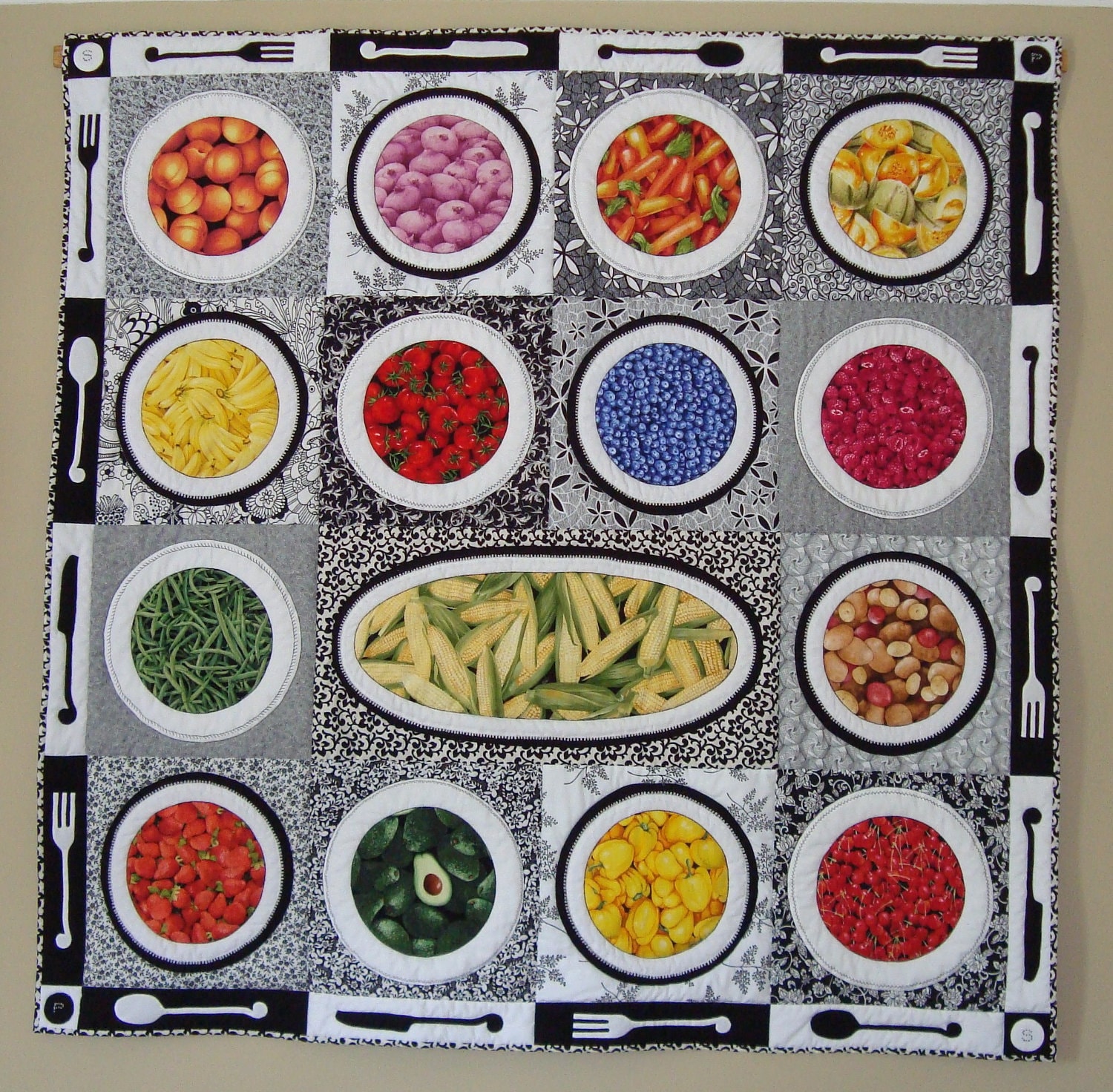 Black & White and Food All Over Quilt Pattern - Etsy