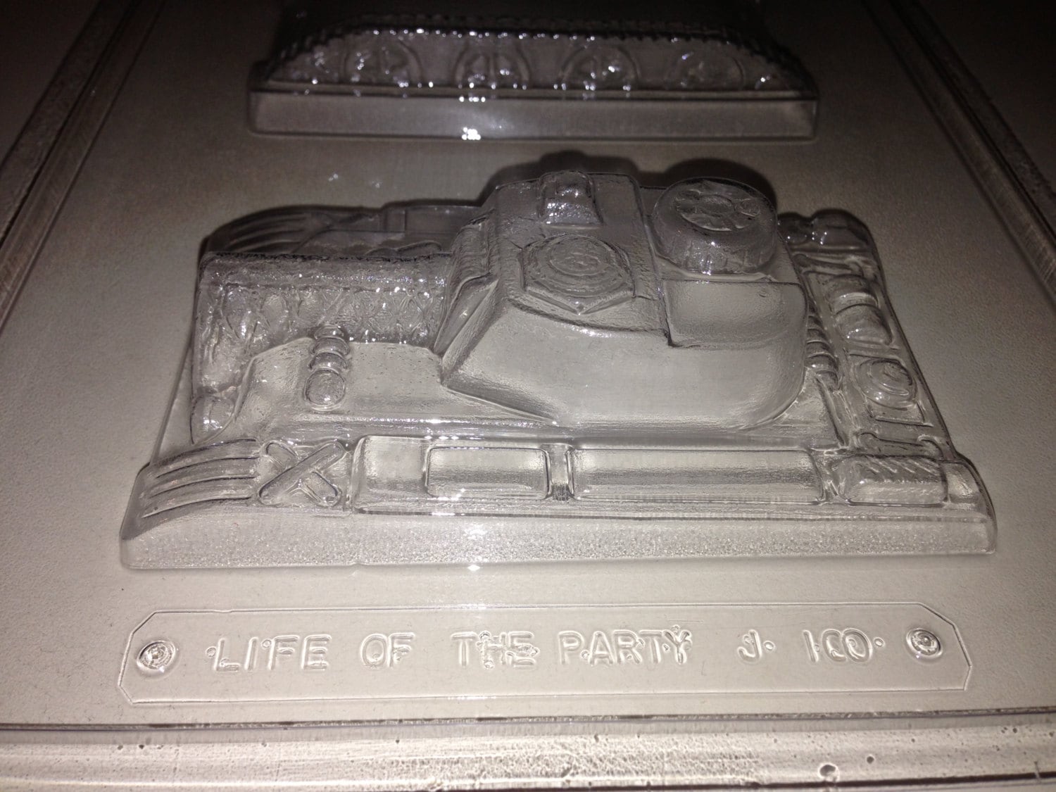J100 Chocolate Novelty Mold - Army Tank 2-piece - Etsy