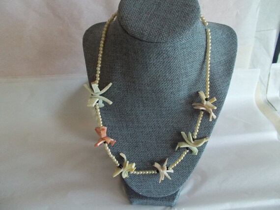Vintage Sea Shell Necklace - Gem