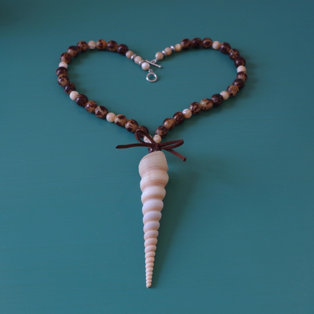 Beach Boho Large Beige Turret Seashell Round Brown Buri Nut Natural ...