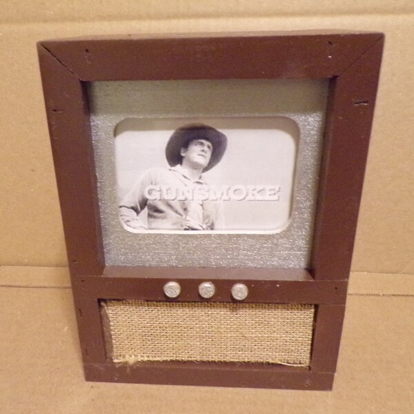 Nostalgic Tv - Etsy