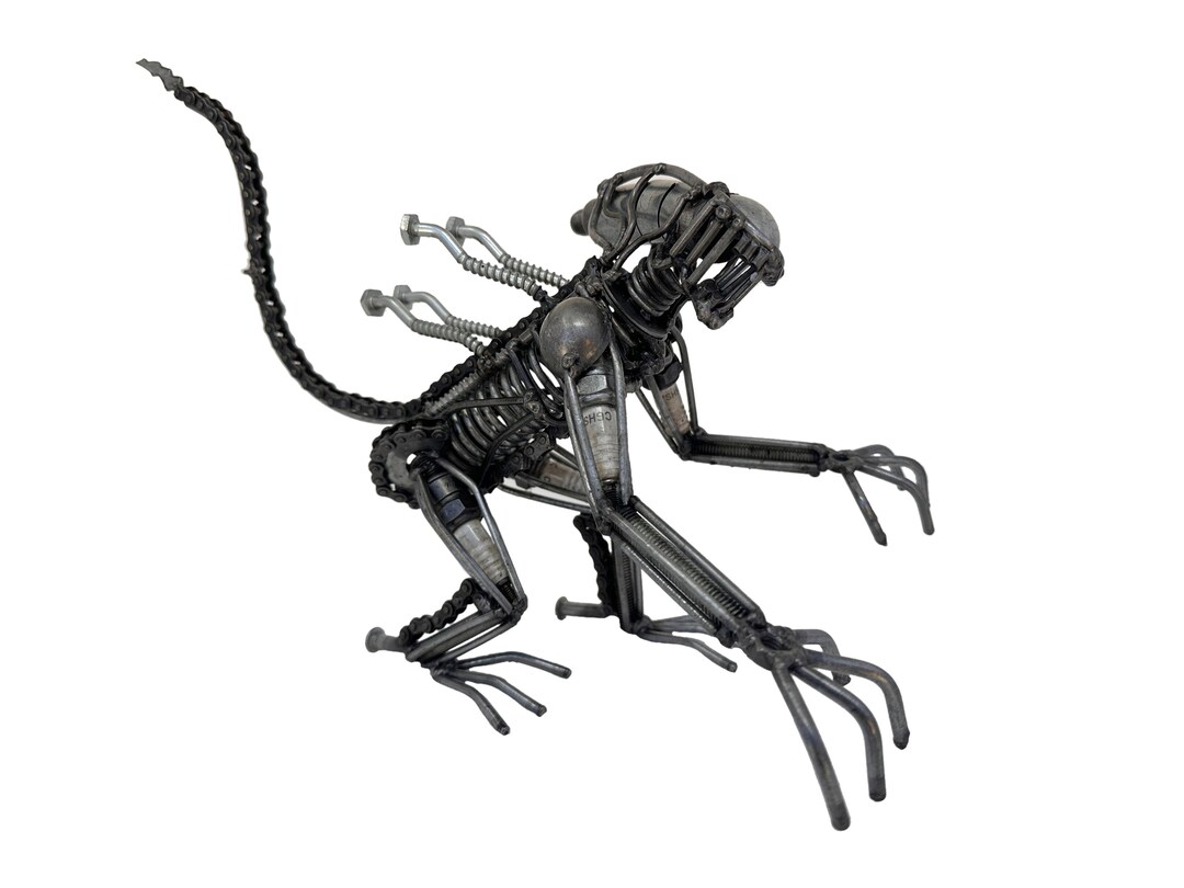 Crouching Xenomorph Monster Sculpture - Etsy