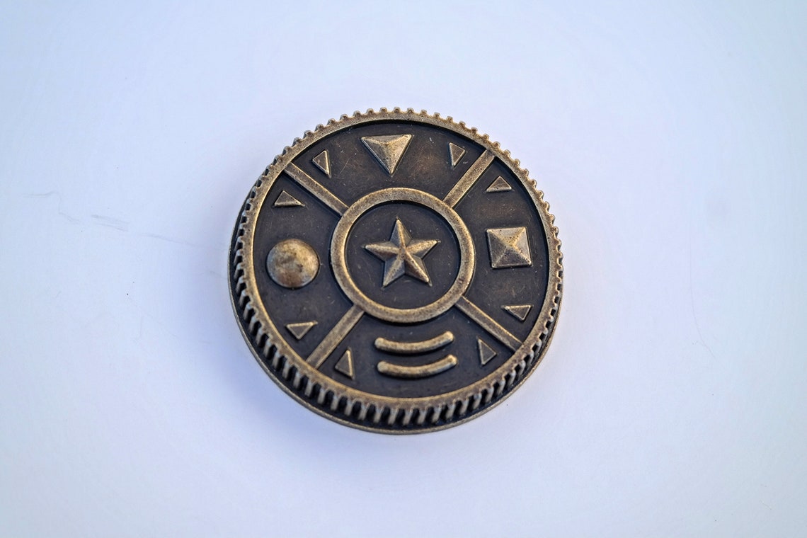 Zeo Tribal Power Coin-weathered Prop for Legacy Master Morpher | Etsy