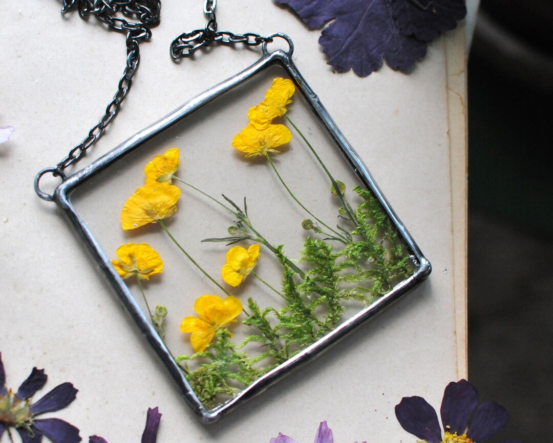 Buttercup Pressed Flower Frame – Stained Glass Botanical Wall Panel ...