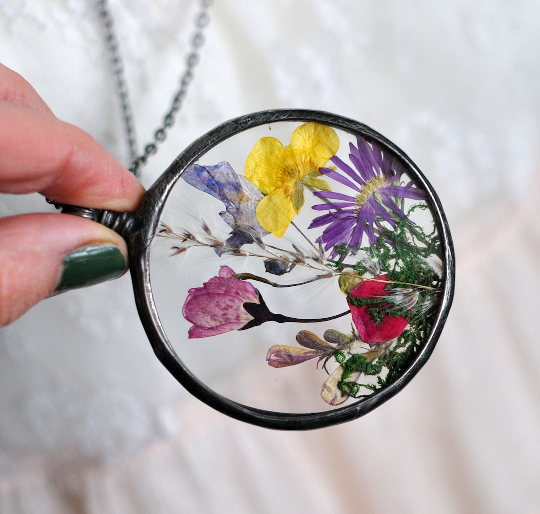 Pressed Flower Terrarium Necklace: Stained Glass Botanical Pendant - Etsy