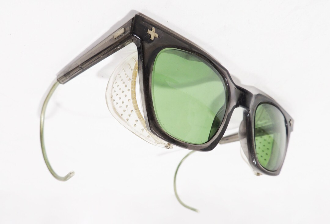 Mid-century Era Aden Cable Temples Side Shields Motorcycle Green Lens ...