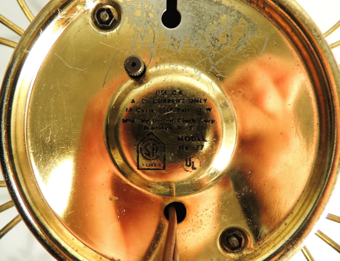 MCM Era Electric United Maple Leaves Floral Metal Hanging Wall - Etsy