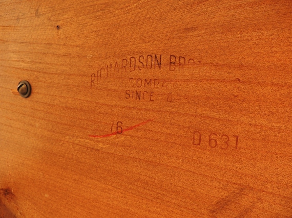 Richardson Brothers Dining Room Furniture