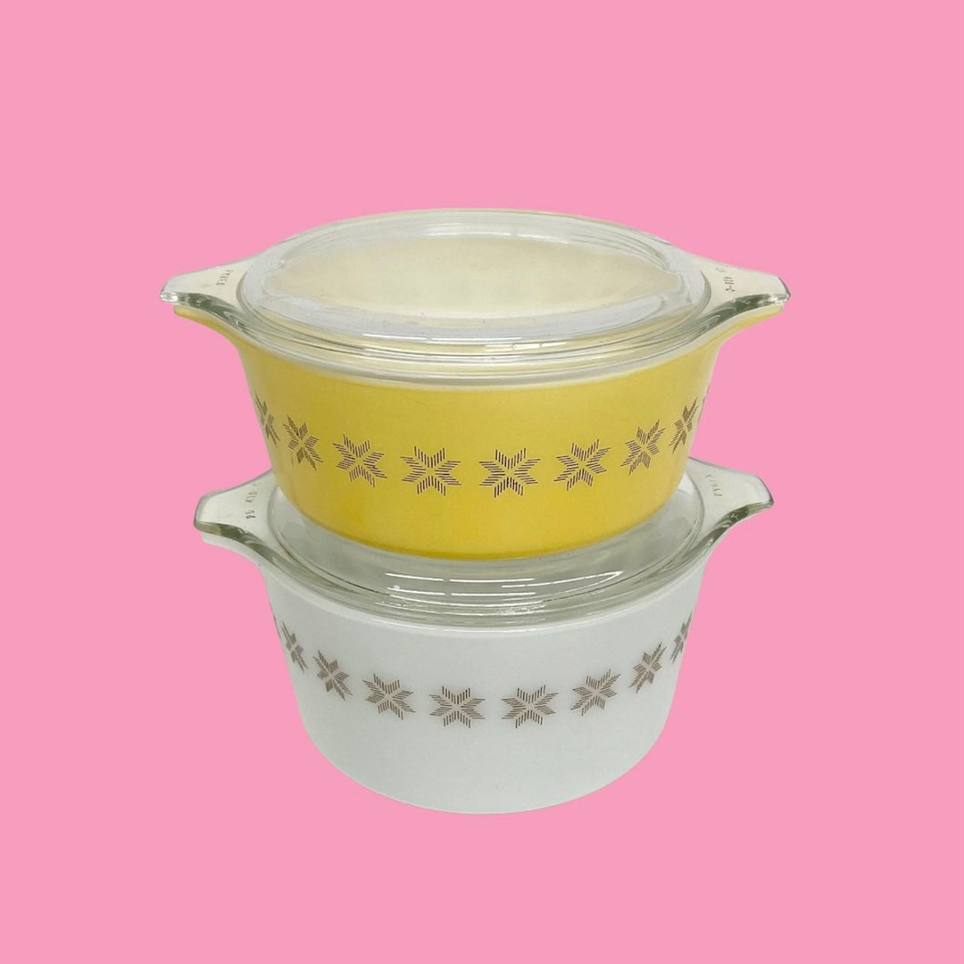 Vintage Pyrex Casseroles Retro 1960s Town and Country Pattern + Star ...