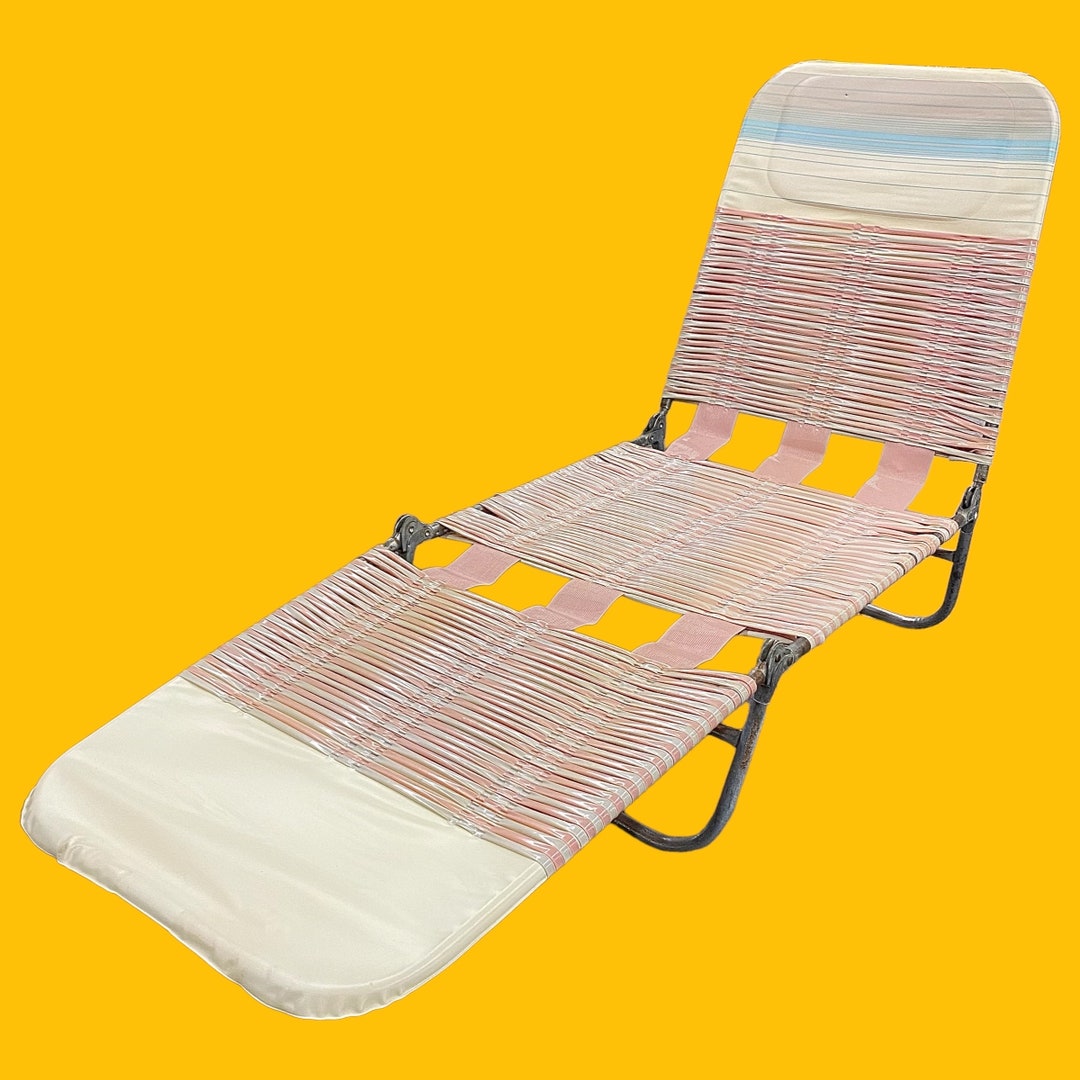 Vintage Lawn Chaise Lounge Retro 1980s Beach/pool + Pink and White ...
