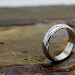 Traditional 18K White Gold Wedding Ring, Simple Elegant and Classic - Etsy