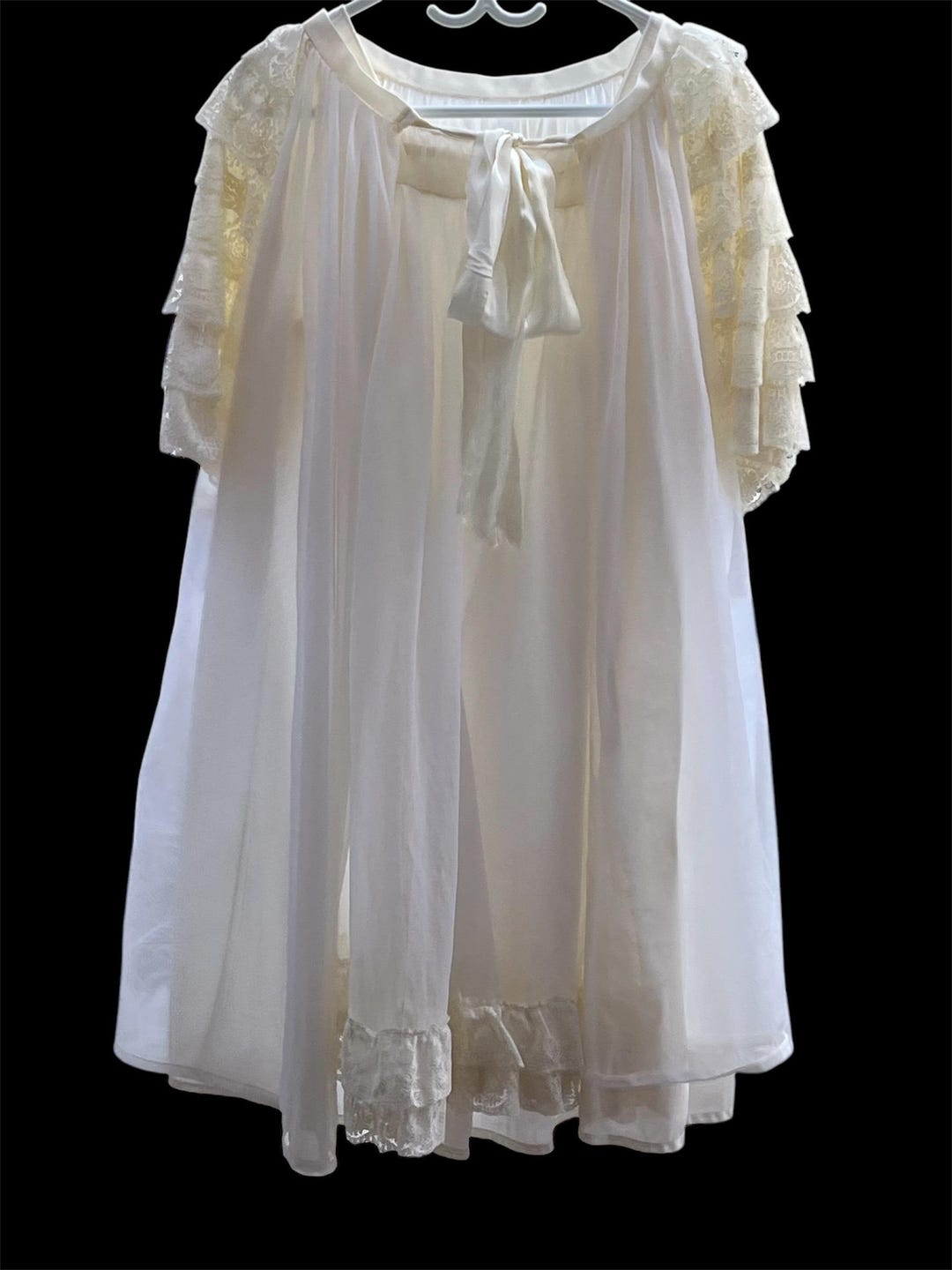 1960s Ivory Color Lace Flowing Small PEIGNOIR NEGLIGÉE SET, Nightgown ...