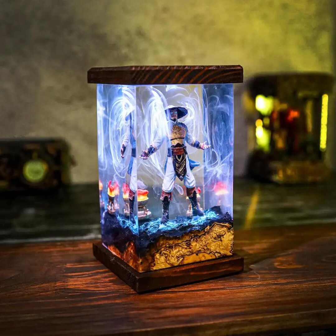 Ra.i/d.en Game Handmade Resin Lamp,diorama Resin Epoxy,epoxy and Wooden ...