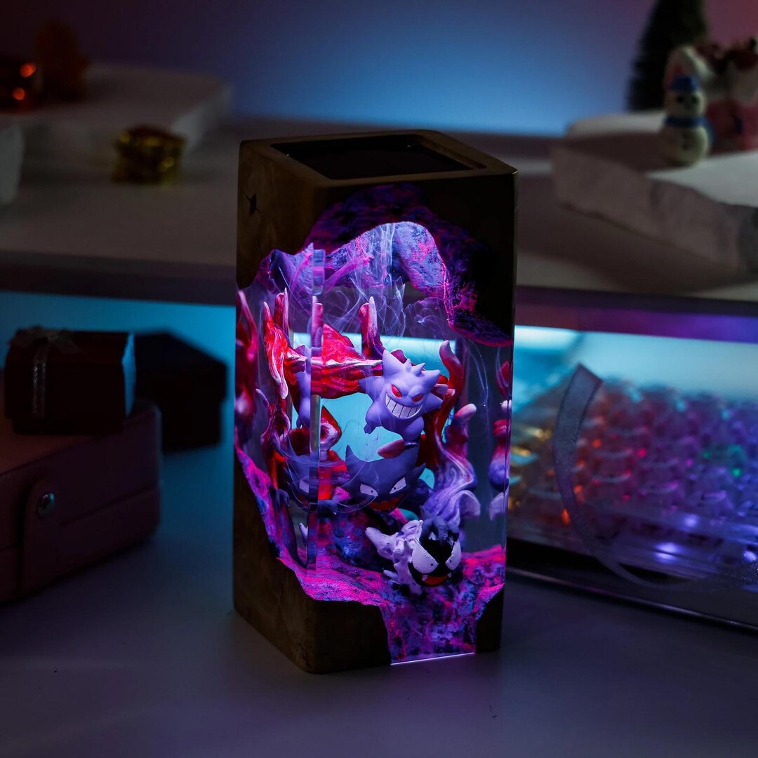 Ge.n/g.ar R.esin Lamp, Custom Ge.n/gar Epoxy Lamp, Anime Desk Lamp ...