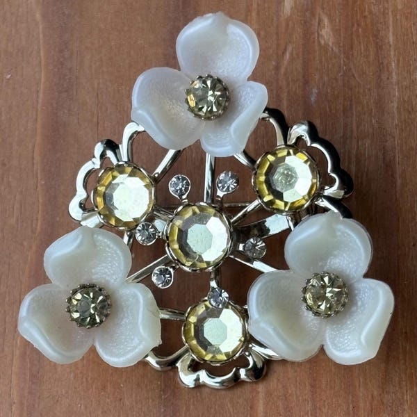 Flower Brooch Lucite - Etsy