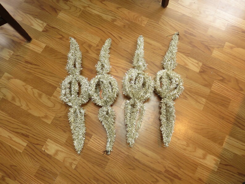 Vintage Lot of 4 Large 25 Tall Plastic Metal Tinsel - Etsy