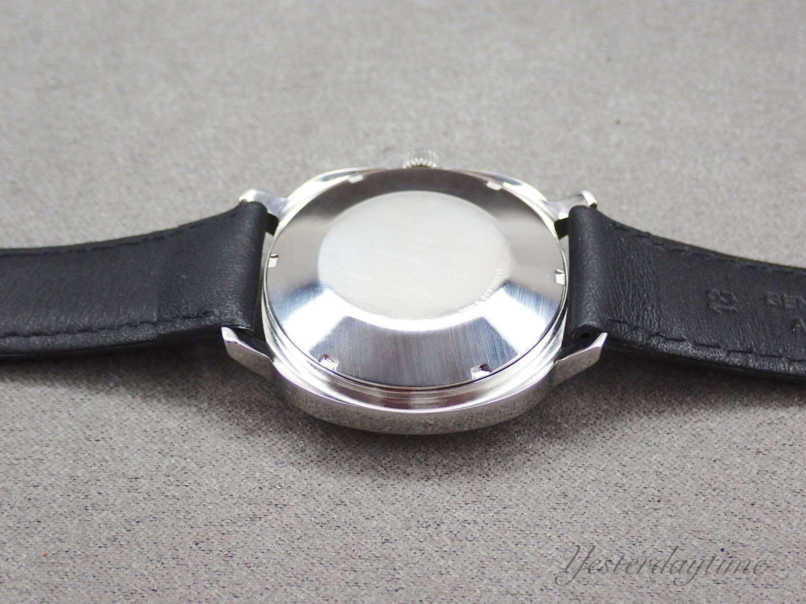 Wittnauer Geneve (longines) 1970's Black & Grey Date Dial Men's Watch ...