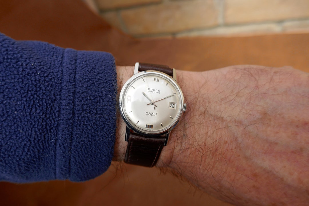 Edele 1950's Men's Watch Silver Date Window Dial With 25 Jewel Swiss ...