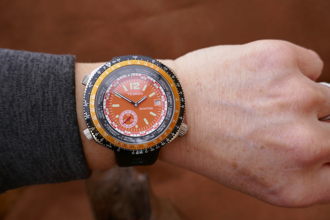 Tegrov Aviation T23765 1970's Men's Watch Orange Dial World Time 25 ...