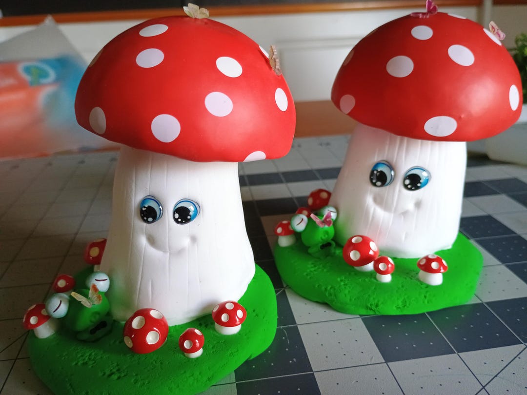 Clay Desk Buddy Friend Mushroom and Frog! Desk Office Teacher Gift - Etsy