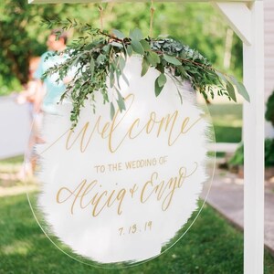 Round Wedding Welcome Sign, Round Acrylic Sign, Acrylic Wedding Sign ...