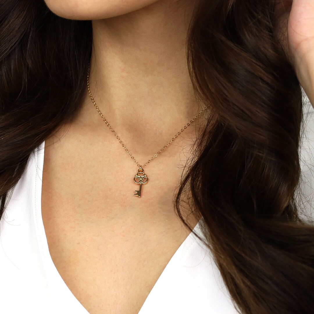 Small Gold Key Necklace, Dainty Key Necklace Small, Tiny Key Pendant ...