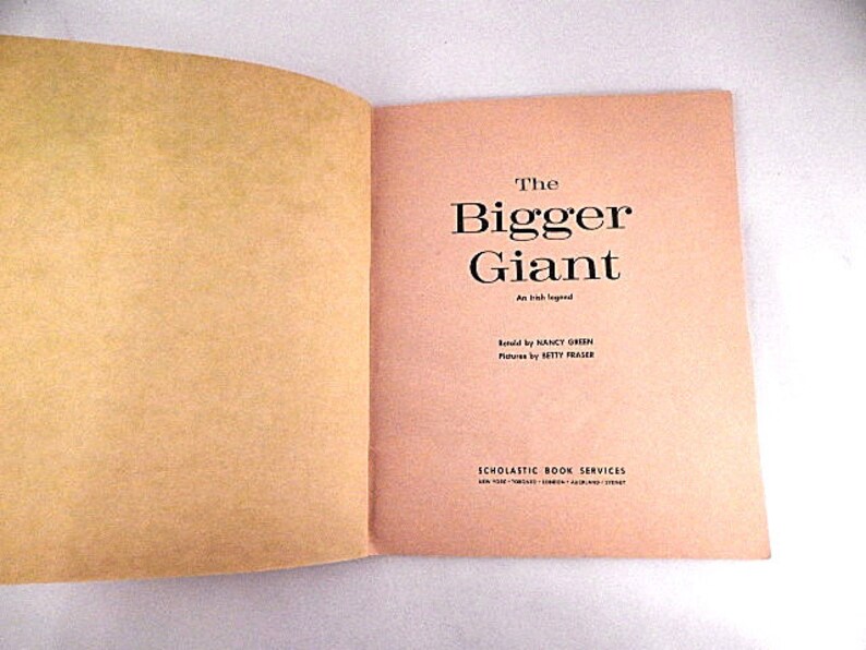 The Bigger Giant Picture Story Book by Nancy Green Vintage | Etsy