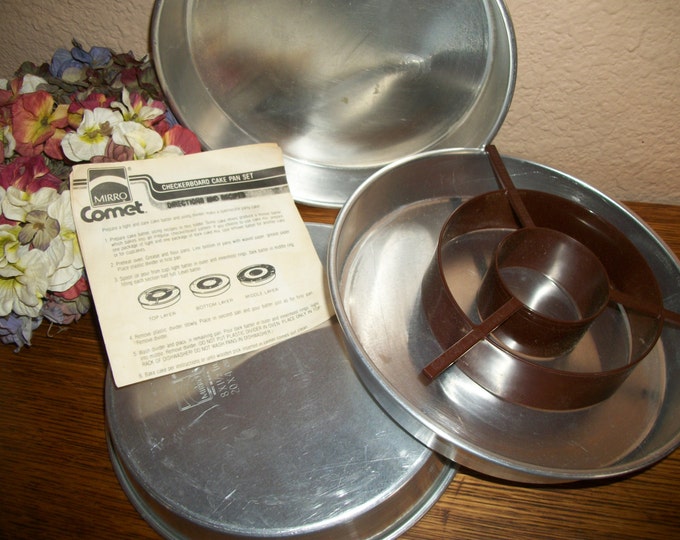 Checkerboard Cake Pan Baking Set Mirro Cookware Vintage Bakeware ...