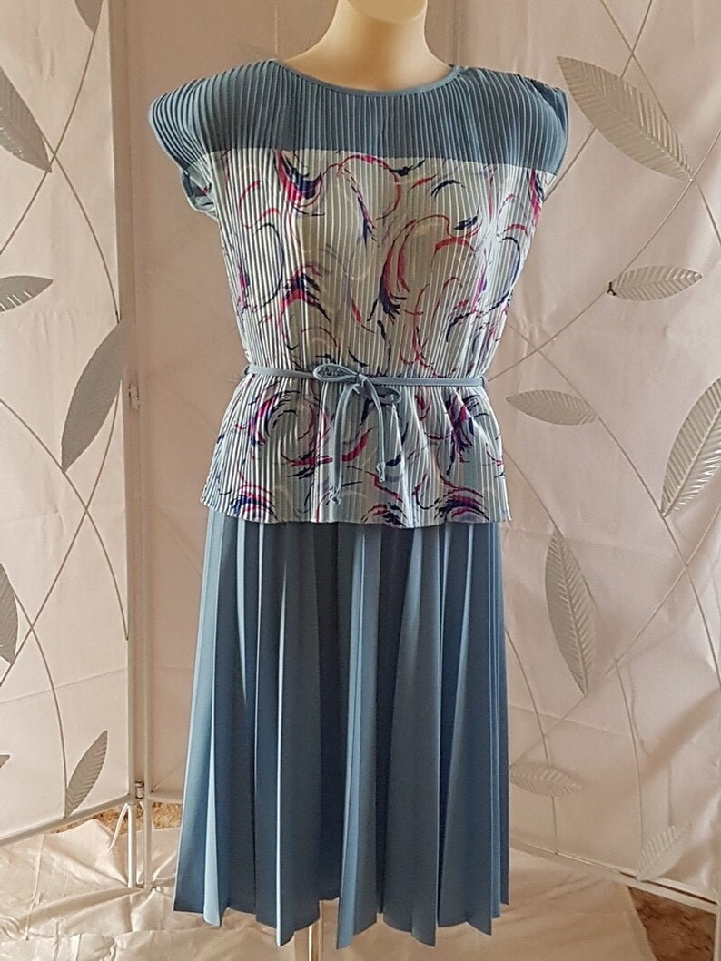 70s Vintage Pleated Secretary Dress/ Retro Dress With Pleated - Etsy