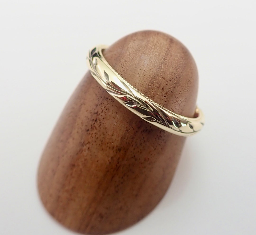 Hand Carved Vine 14k Yellow Gold Wedding Band - Comfort Fit Size 7 - Etsy