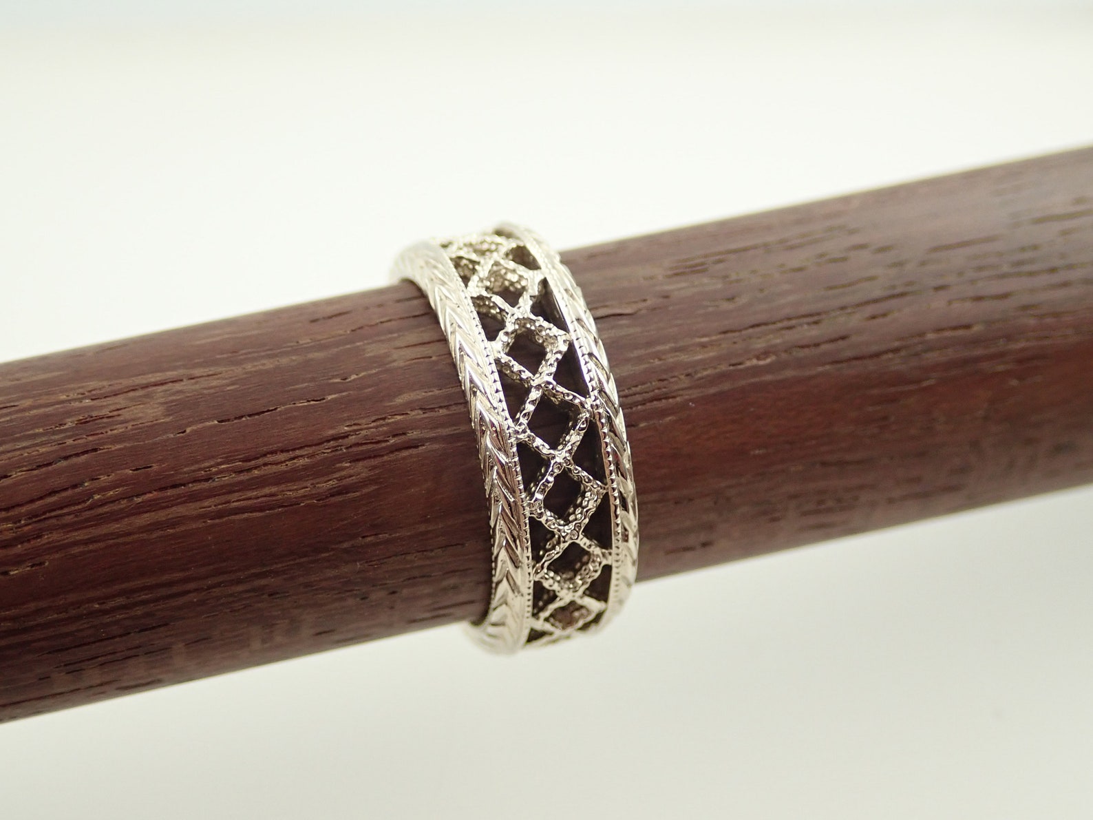 Open Lattice Filigree Wheat Pattern 7 Mm Wide Hand Engraved - Etsy