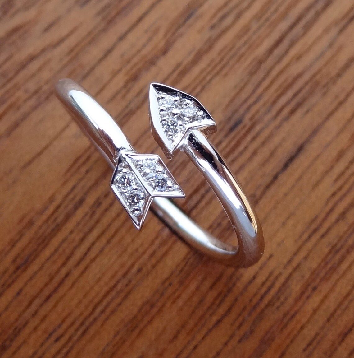 Diamond Arrow Ring 18k White Gold Wedding Friendship Promise - Etsy