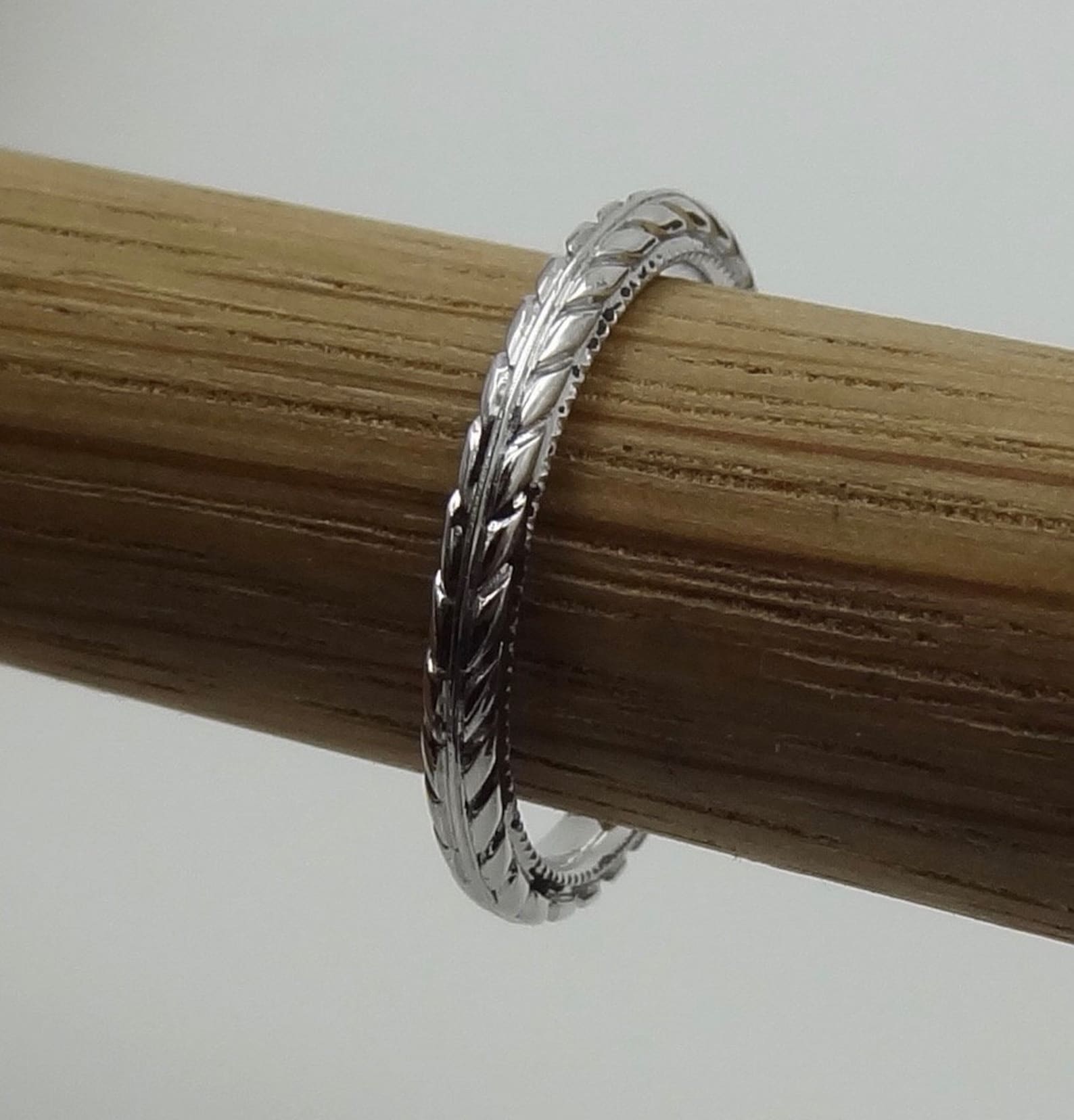 Thin 2 Mm Wide Wheat Pattern Hand Engraved Milgrain Wedding - Etsy