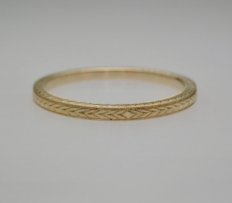 Contour Wedding Ring Curved Wedding Band Thin Engraved | Etsy