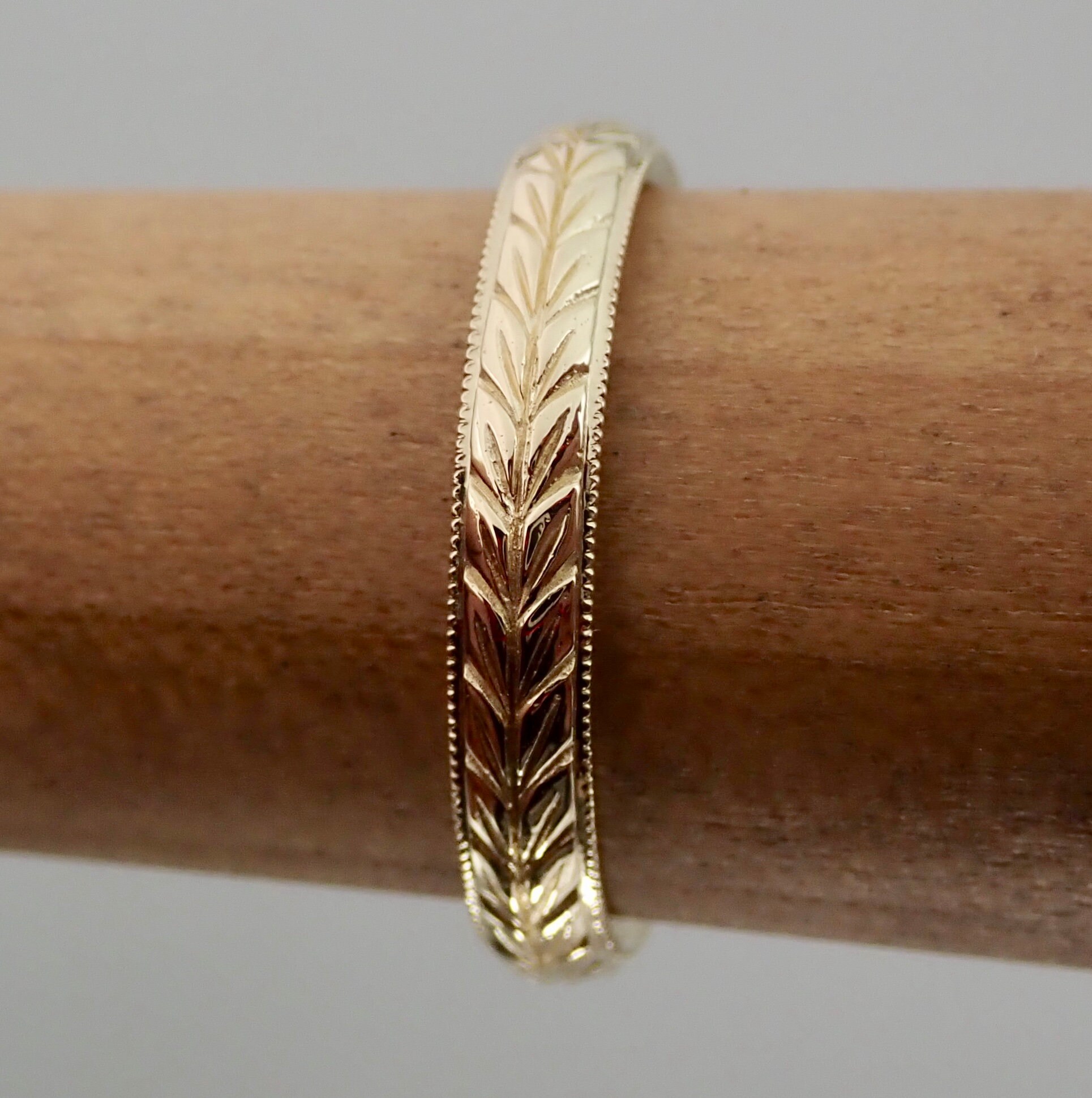 Hand Engraved 18k Yellow Gold Wedding Band: Wheat Pattern, Milgrain ...