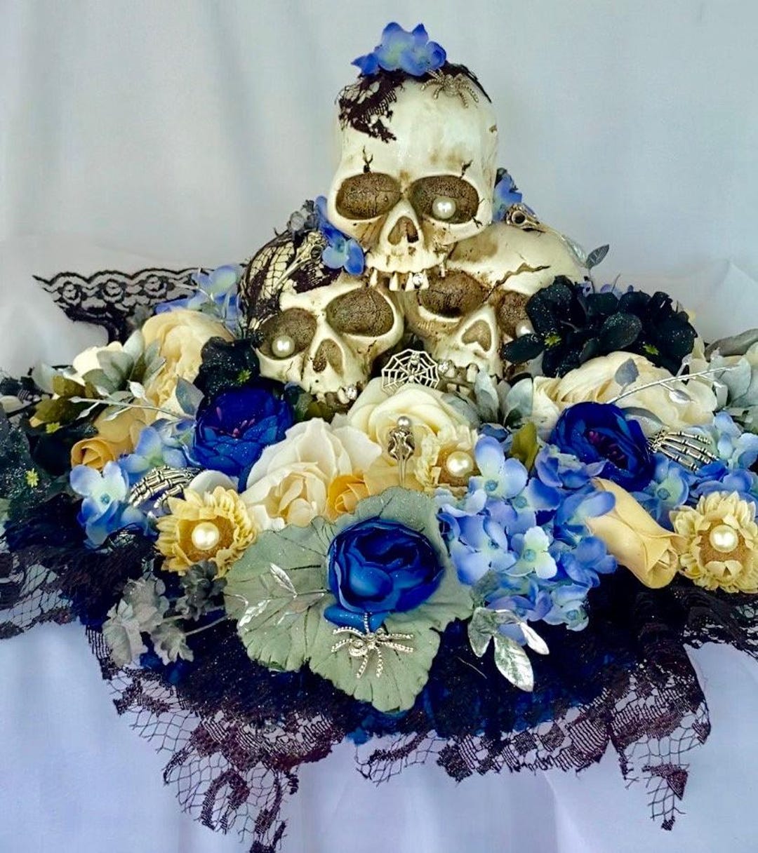 Skulls Centerpiece for Wedding Bridal Table-blue-ivory-black ...
