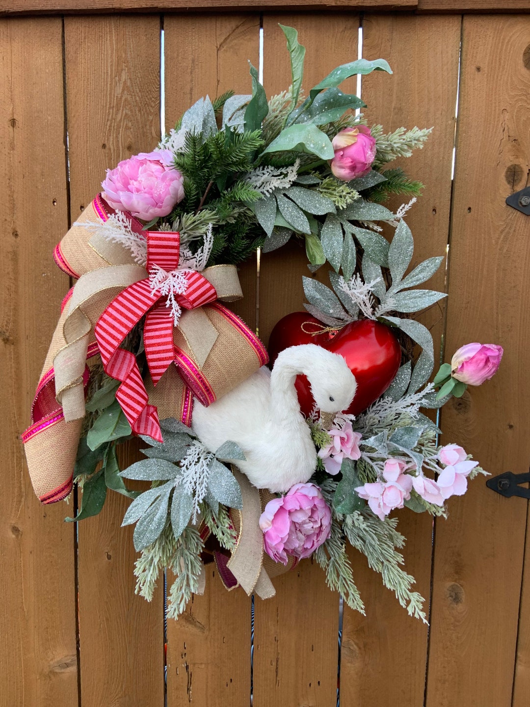 Valentine Swan Wreath - Etsy
