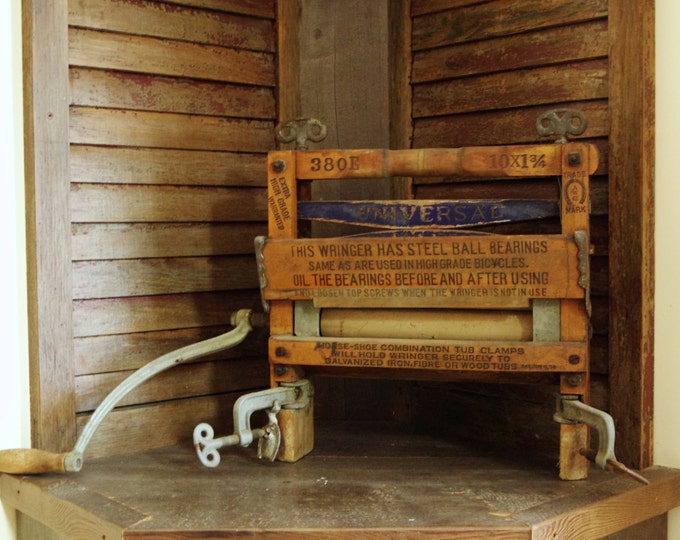 Horse Shoe Brand the American Wringer Co. Universal 380E Hand Crank ...