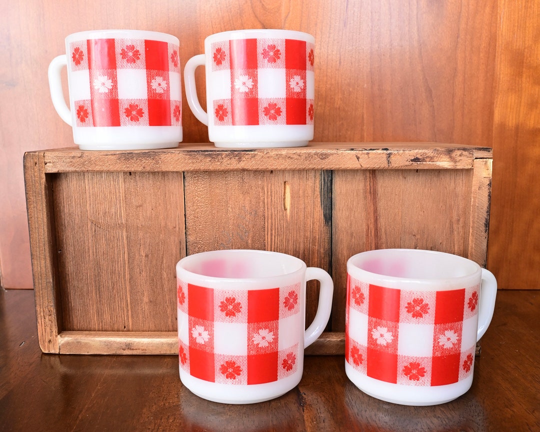 Federal Glass Country Kitchen Red White Floral Gingham Milk Glass Mugs ...