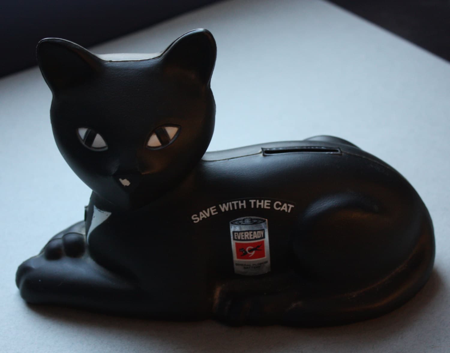 Eveready Batteries Black Cat Plastic Bank