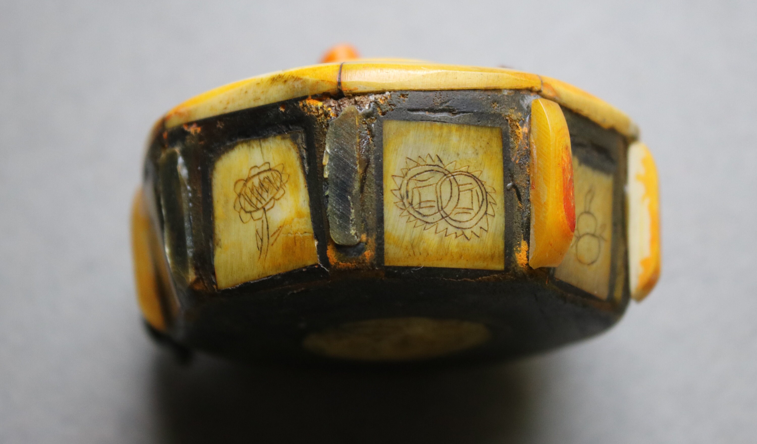 Chinese Bone Inkwell