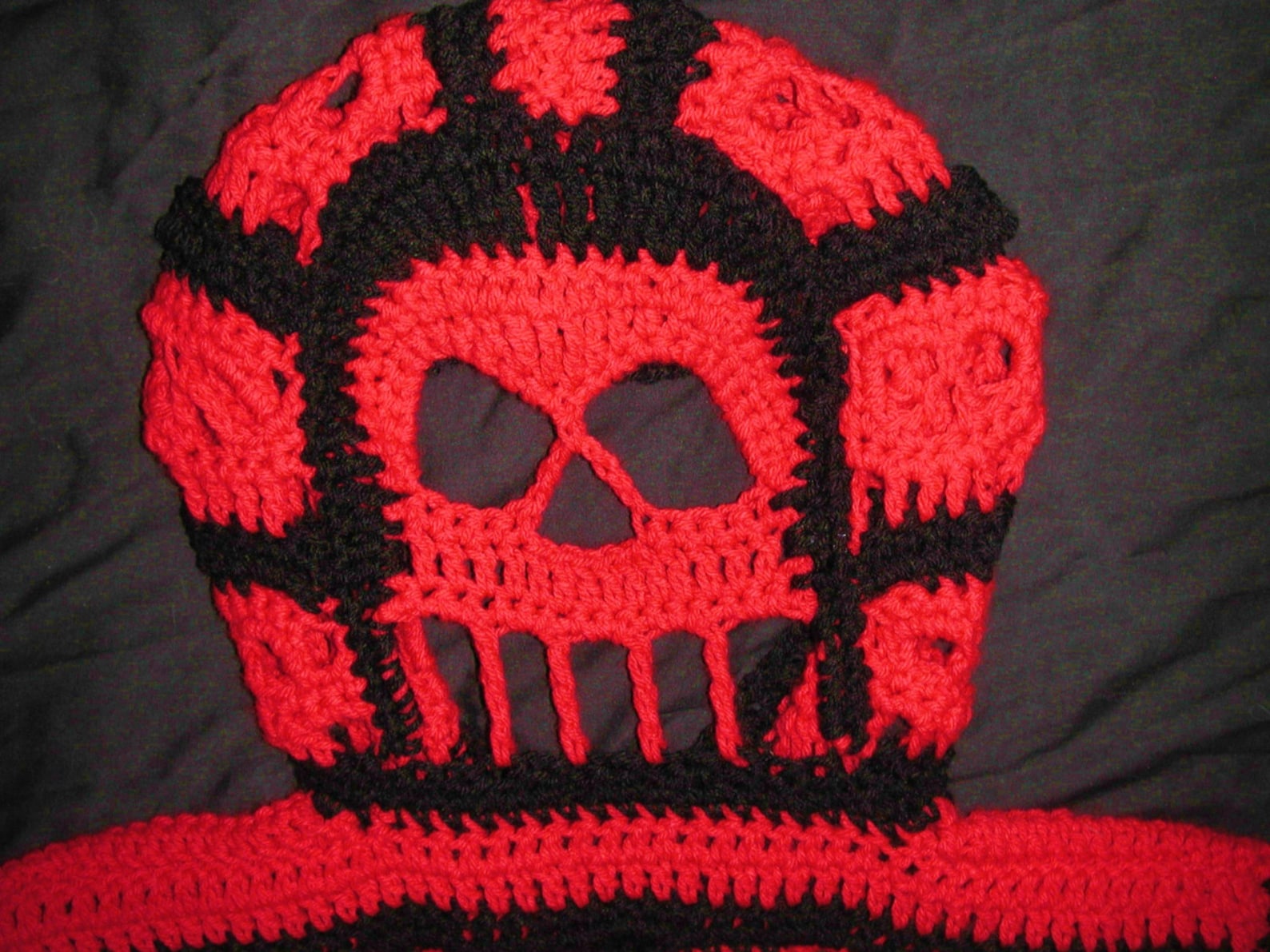 PDF Bone Head Creepy Skull Hoodie Youth L Adult XS to L - Etsy