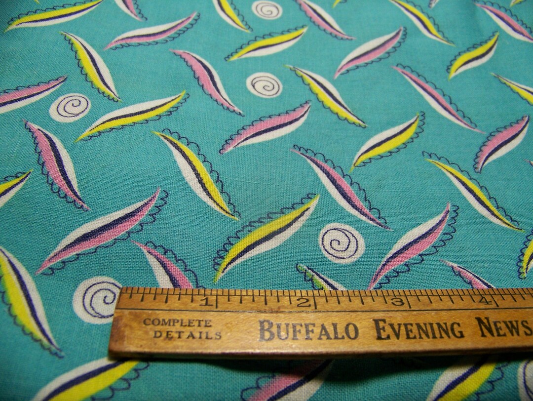 1950's Feedsack Closed Feed Sack Cotton ABSTRACT FEATHERS CIRCLES 36 X ...