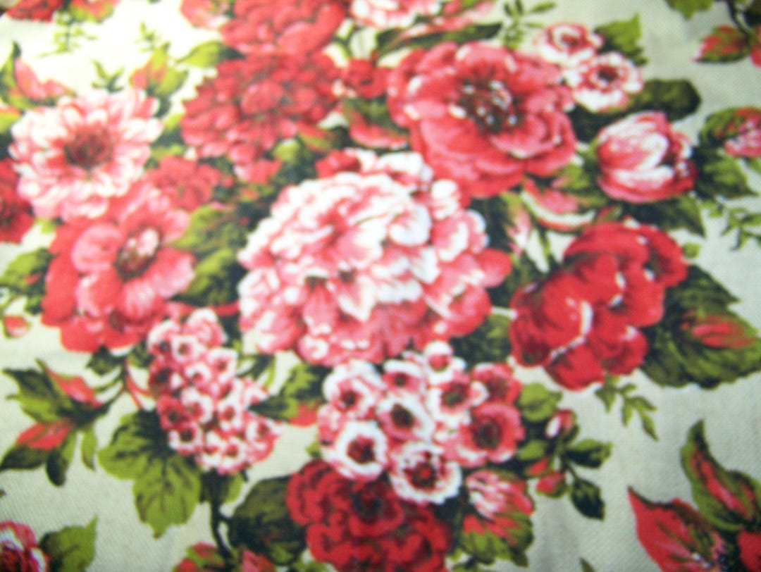 1950s Victor Screenprint Cotton Fabric: Floral Bouquets 48" X 36 ...