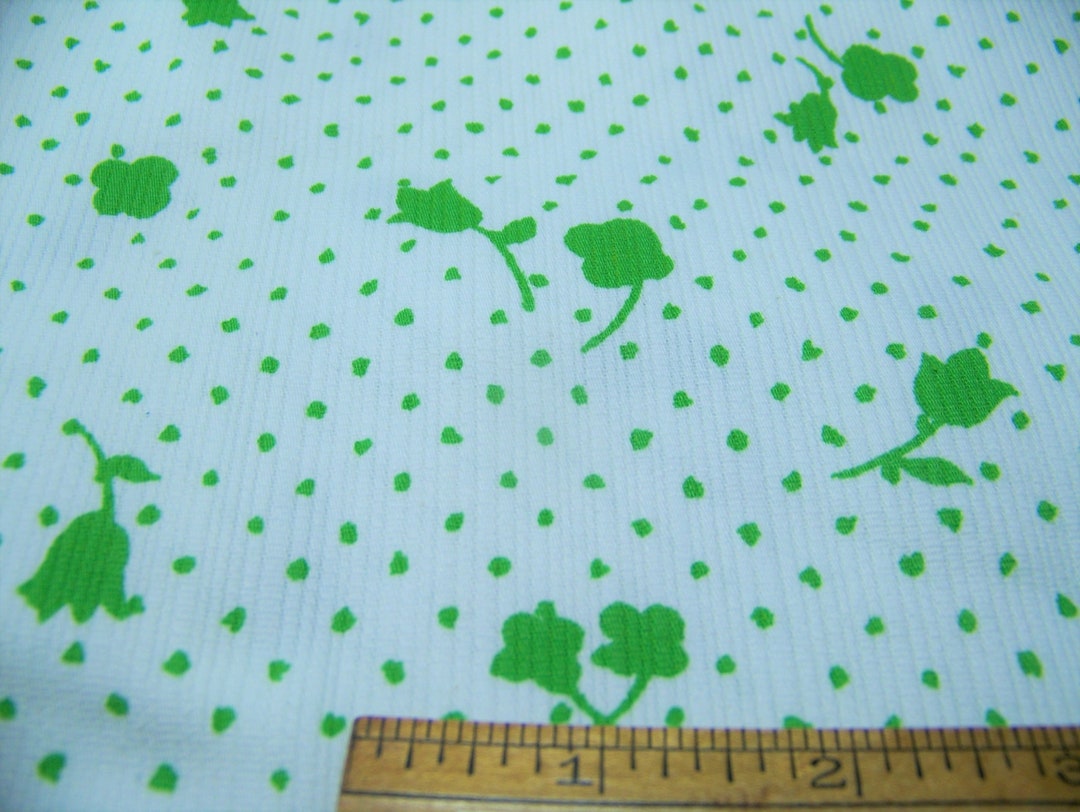 PIQUE DOTTED FLORAL Textured Fabric 44" W X 36" L Quilting Sewing ...