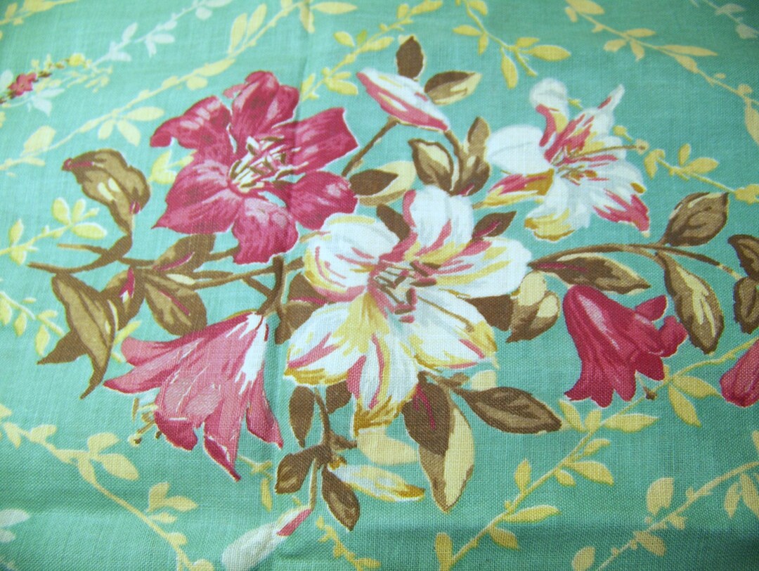 1930s Vintage Cotton Fabric: Lily Bouquets Sprays Print, 34"x72" Inv9 ...